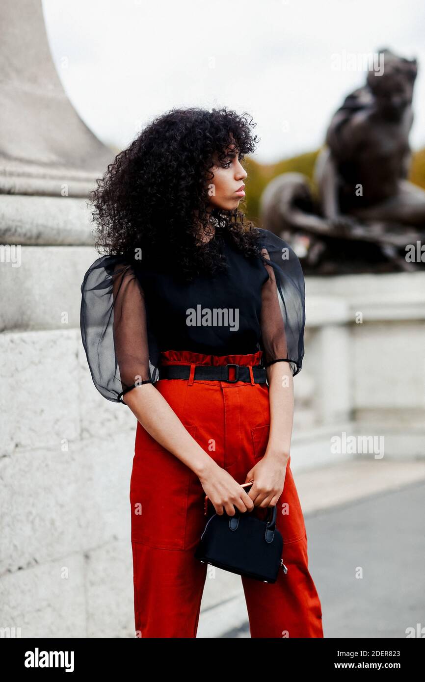 Street style, Sadi arriving at Jarel Zhang Spring-Summer 2020 ready-to ...
