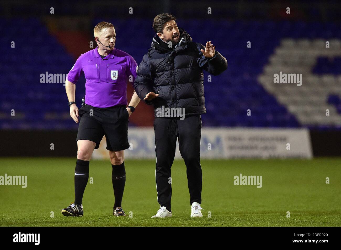 Referee alan young hi-res stock photography and images - Alamy