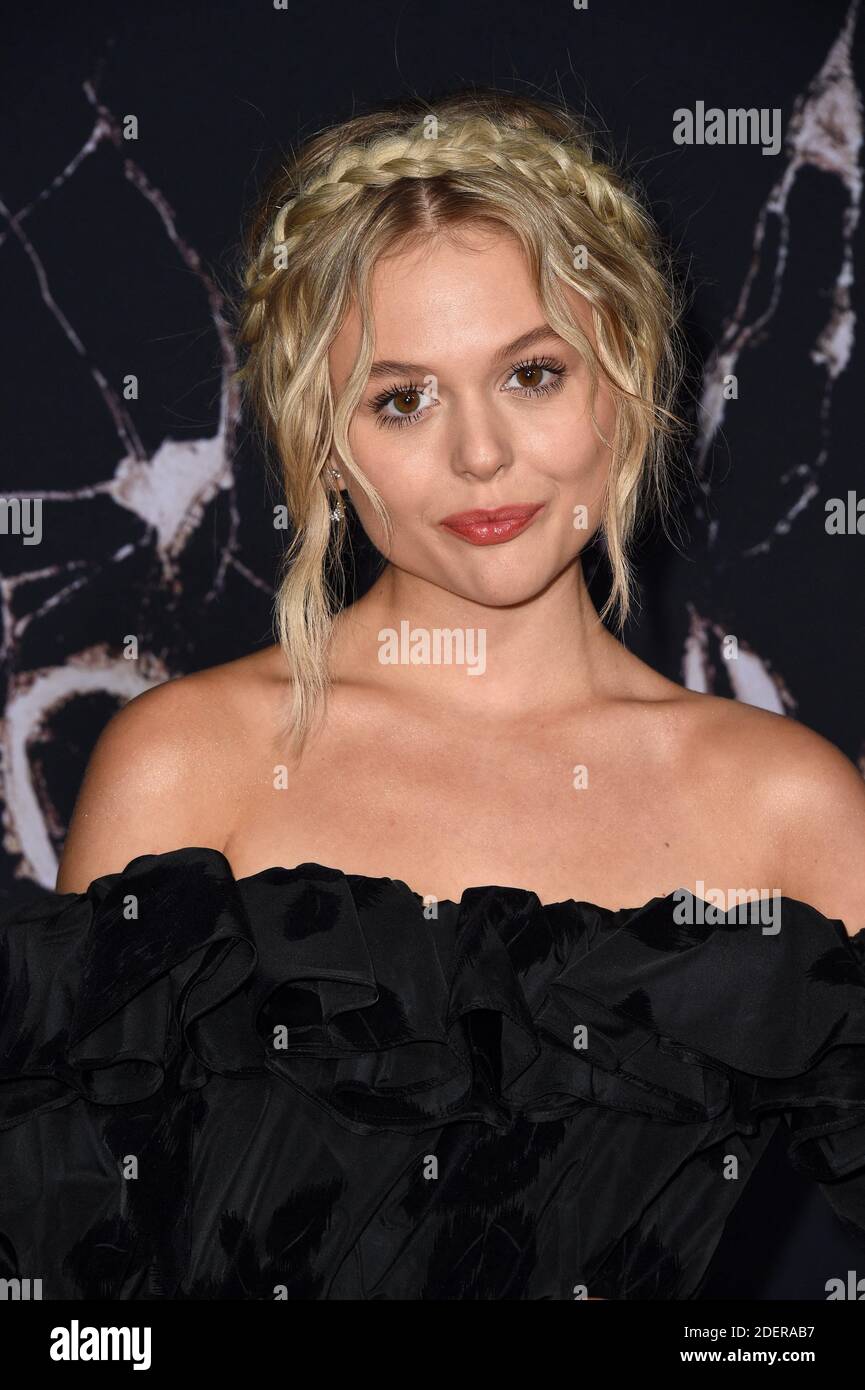 Emily Alyn Lind attends the premiere of Warner Bros Pictures "Doctor ...