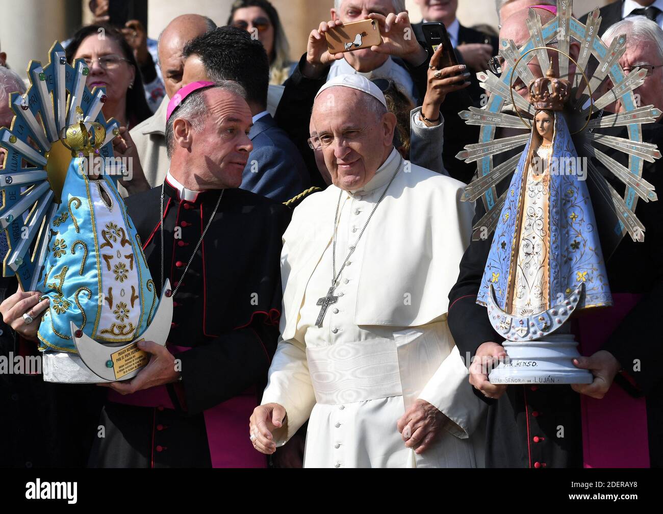 Our lady of lujan statue hi-res stock photography and images - Alamy