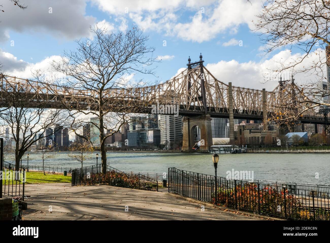 Different views of the Queensboro bridge inNew York Stock Photo - Alamy