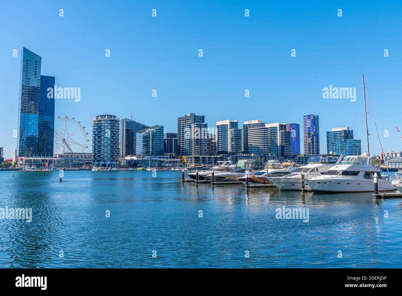 Boats mooring at docklands neighborhood of Melbourne, Australia Stock ...