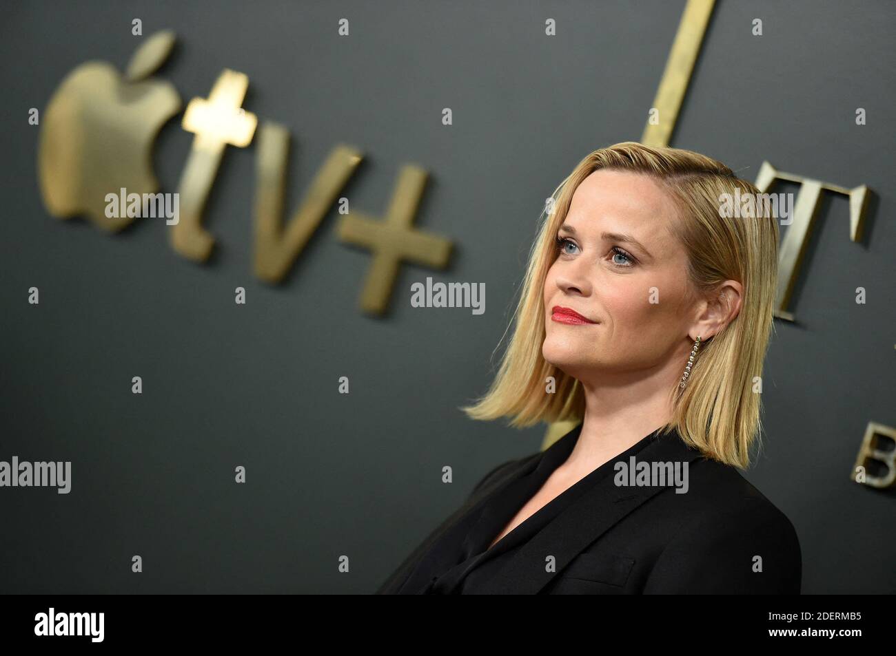 Reese Witherspoon attends the premiere Of Apple TV+'s "Truth Be Told ...
