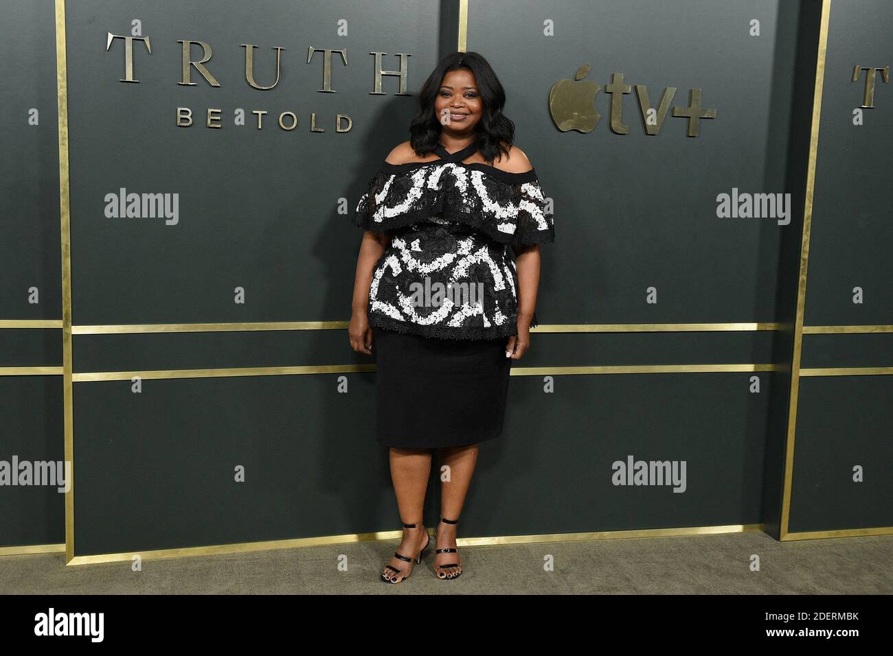 Octavia Spencer attends the premiere Of Apple TV+'s "Truth Be Told" at ...