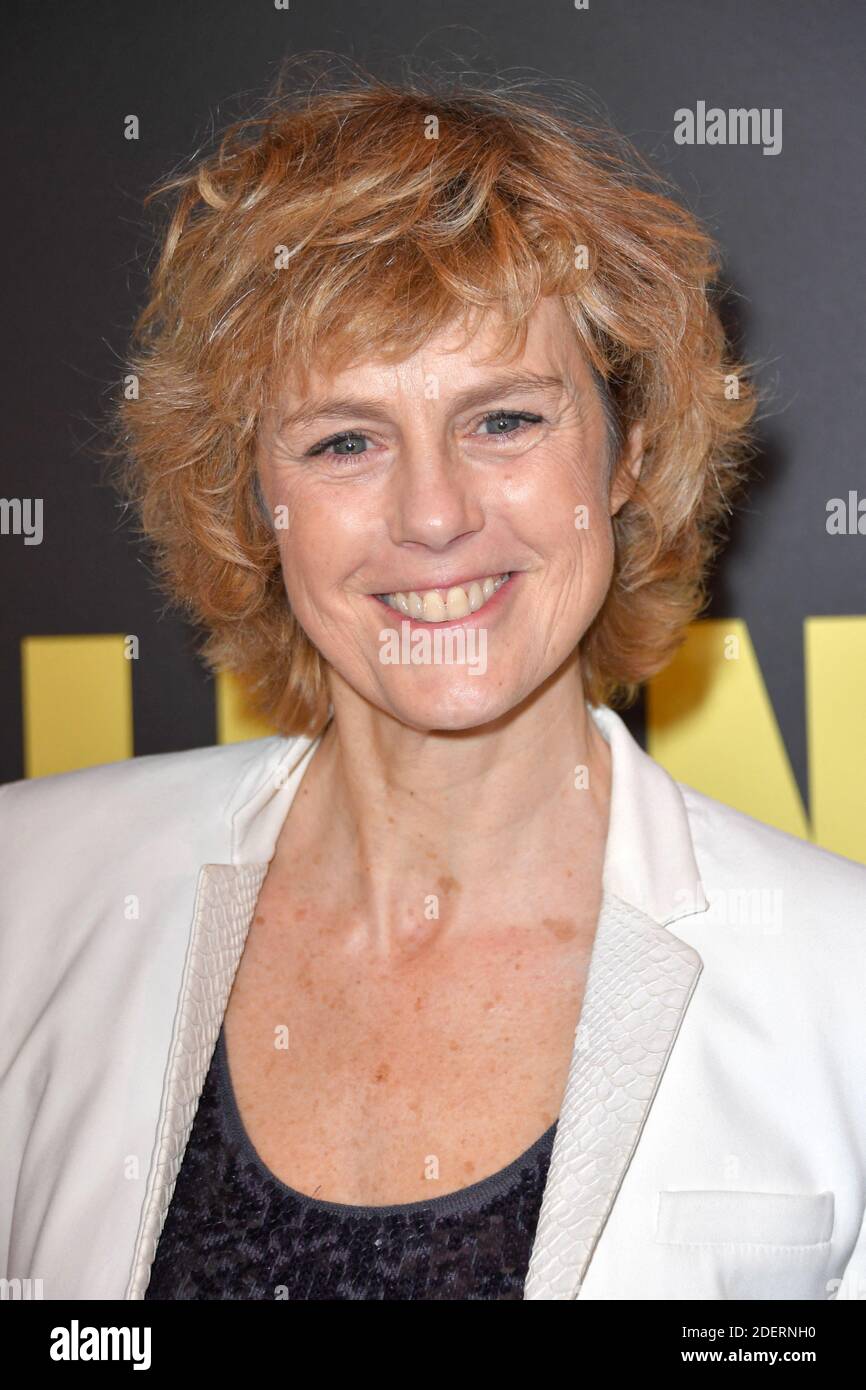 Anne Richard attending the Pygmalionnes Premiere at the Forum des ...