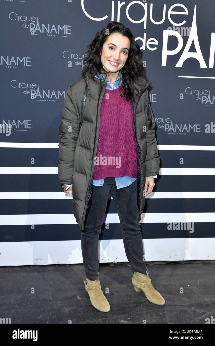Isabelle Vitari attending the Premiere of Le Cirque de Paname - Le ...