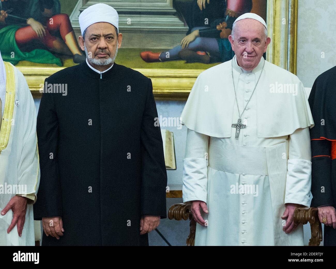 Pope Francis meets Sheikh Ahmed el-Tayeb, Grand Imam of Cairo's Al ...