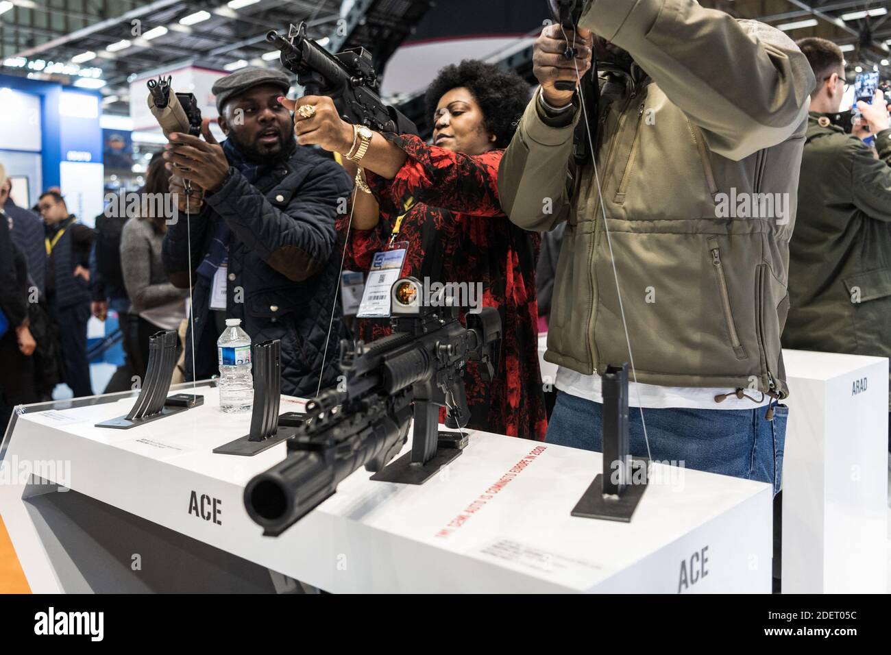 Semi automatic rifles hi-res stock photography and images - Alamy