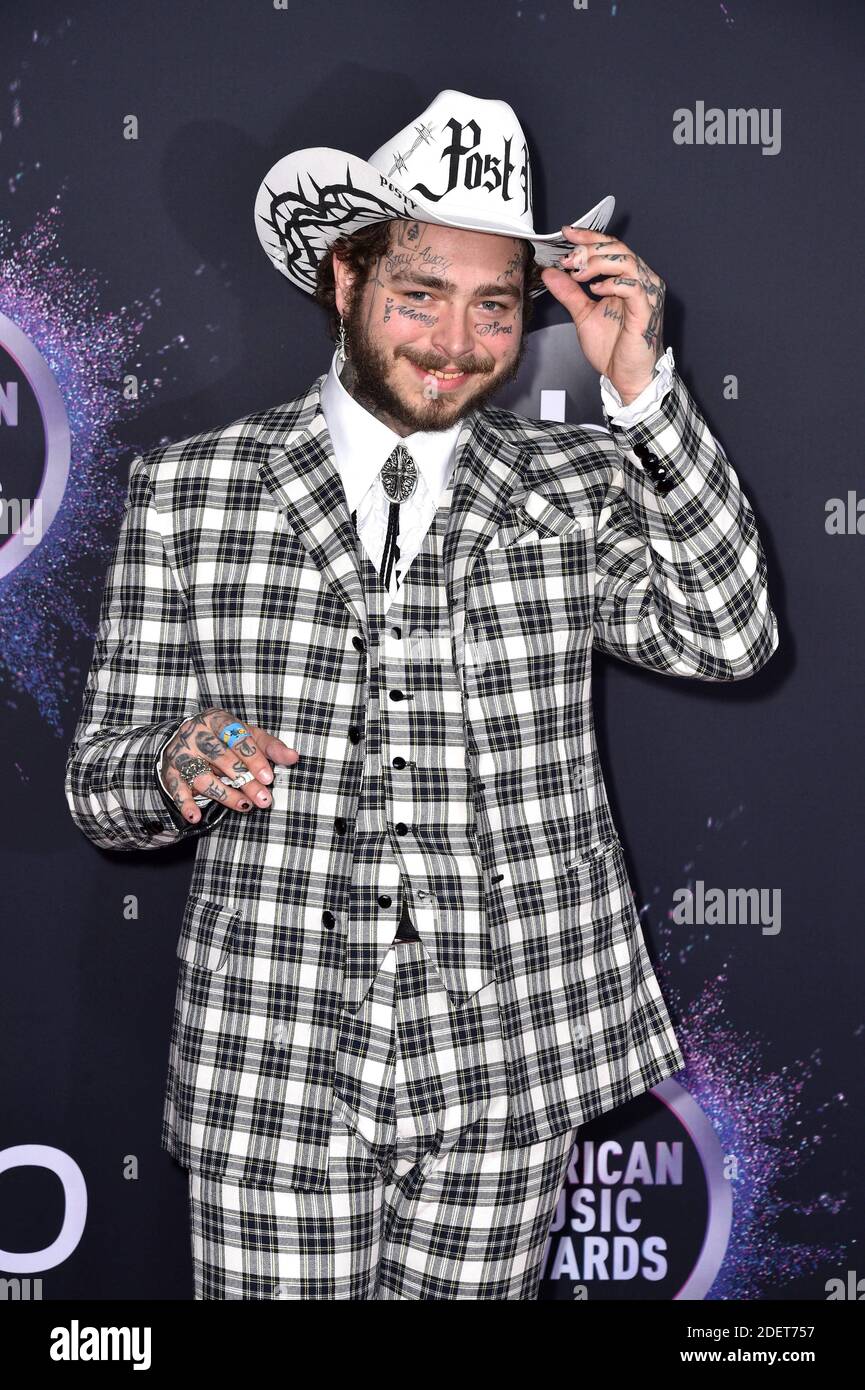 Post Malone attends the 2019 American Music Awards at Microsoft Theater ...