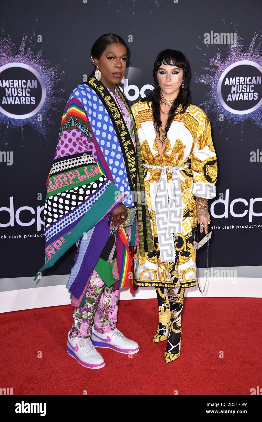 Kesha attends the 2019 American Music Awards at Microsoft Theater on ...
