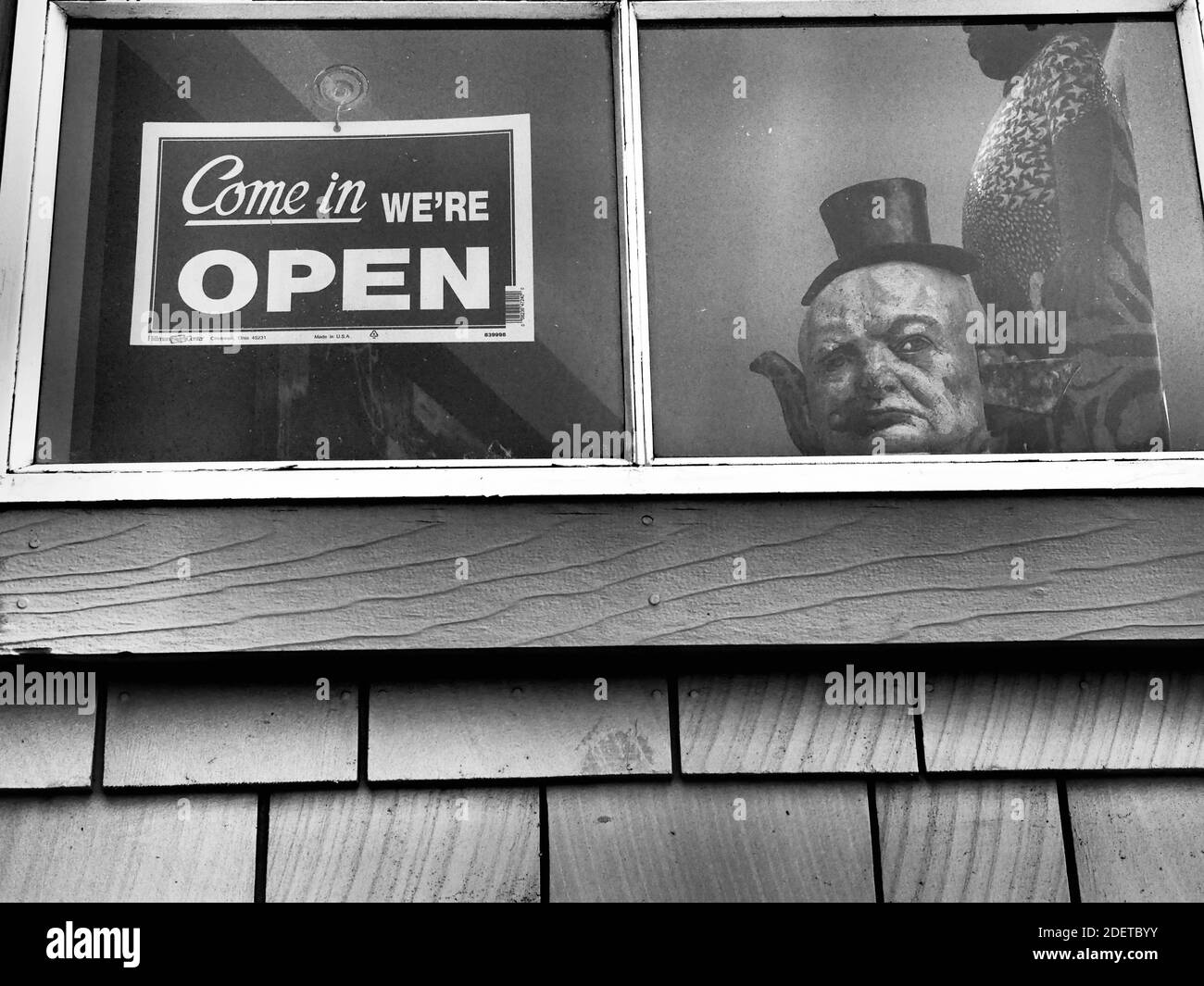 Open sign in a window Stock Photo - Alamy