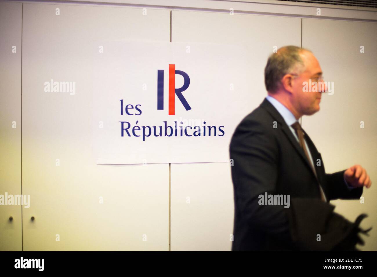 Logo of Les Republicans at The annual National Council of Les ...