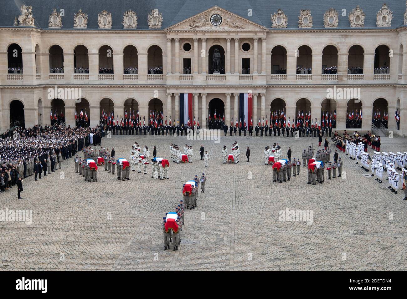 The coffins of French soldiers during a ceremony to pay tribute to 13 ...
