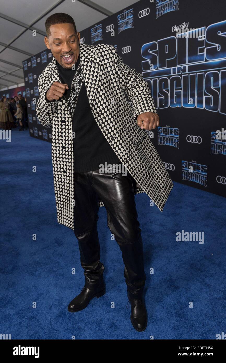 Will Smith attends the premiere of 20th Century Fox's "Spies In ...