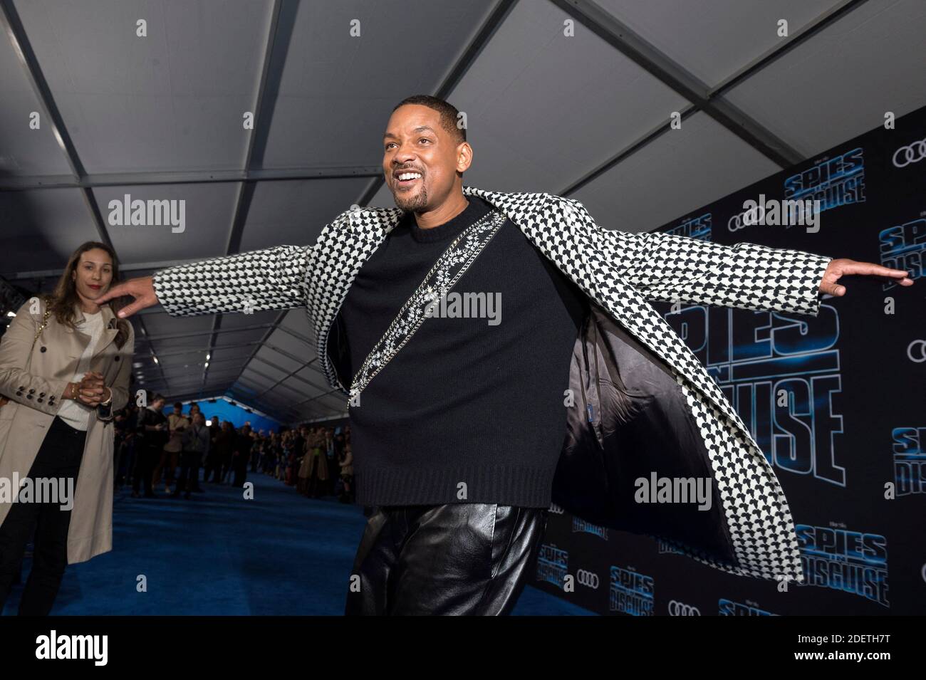 Will Smith attends the premiere of 20th Century Fox's "Spies In ...