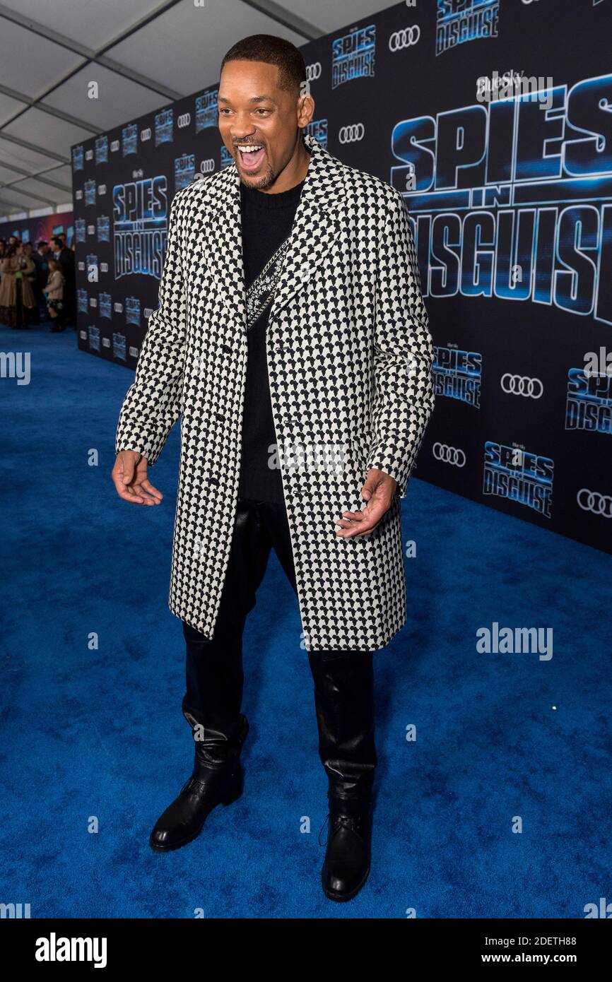 Will Smith attends the premiere of 20th Century Fox's "Spies In ...