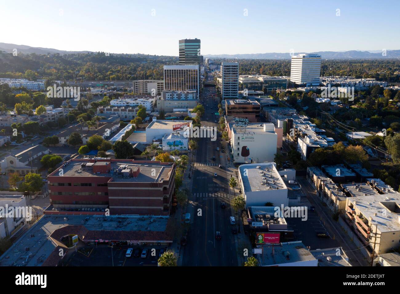 Ventura Blvd Encino California 171525