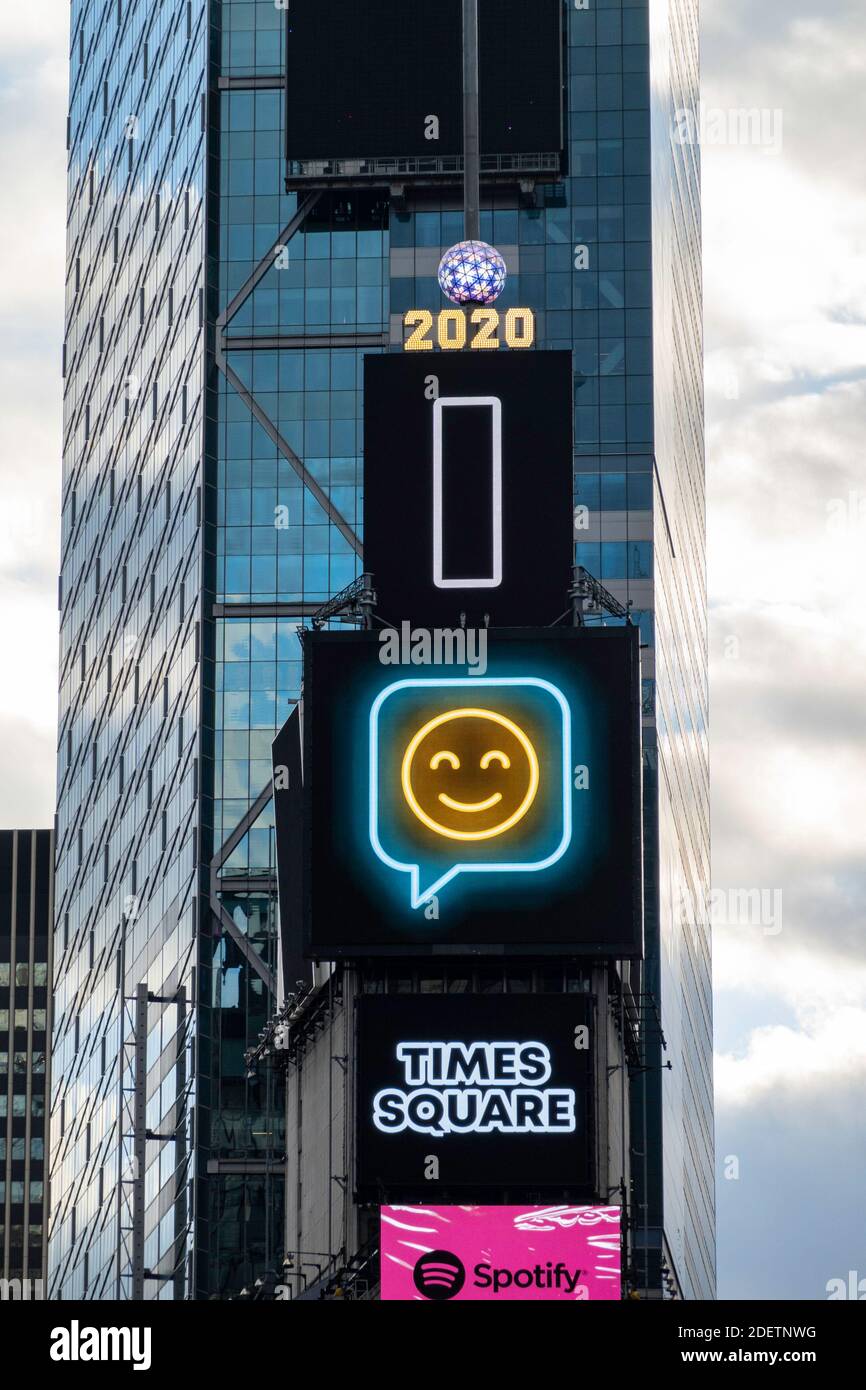 Electronic Advertising Billboards in Times Square, NYC, USA Stock Photo ...