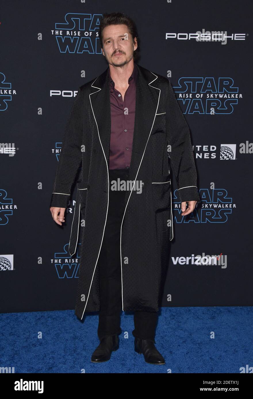 Pedro Pascal attends the Premiere of Disney's "Star Wars: The Rise Of ...