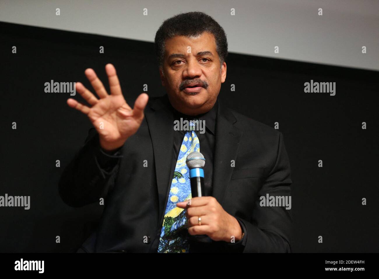 Neil degrasse tyson hi-res stock photography and images - Alamy