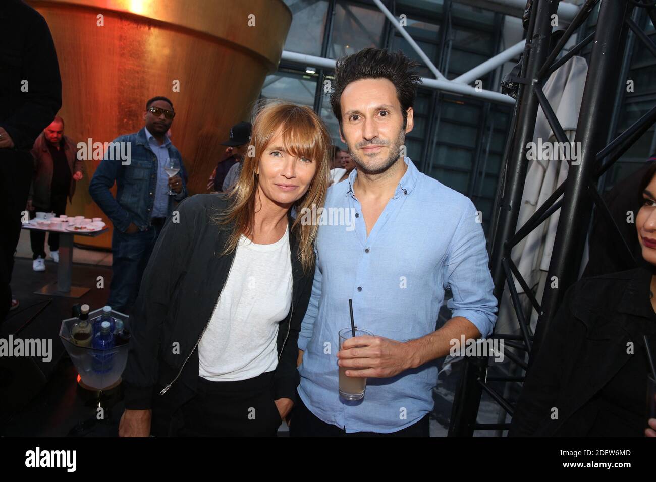 Exclusif - Axelle Laffont et Erwan Marinopoulos lors de l'inauguration ...