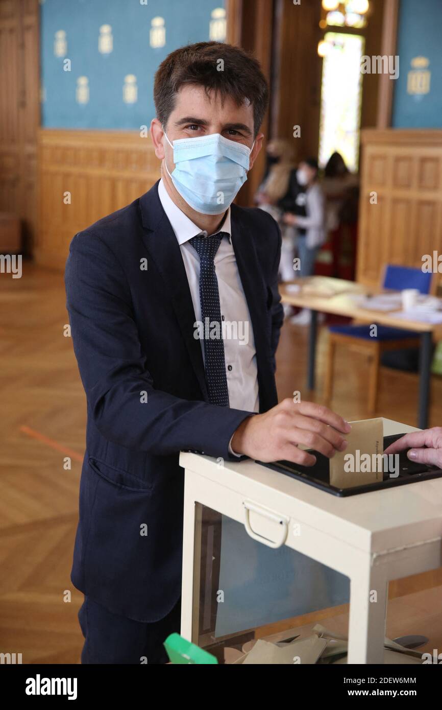 French Socialist Party (PS) candidate for mayor of Saint-Denis, Mathieu ...