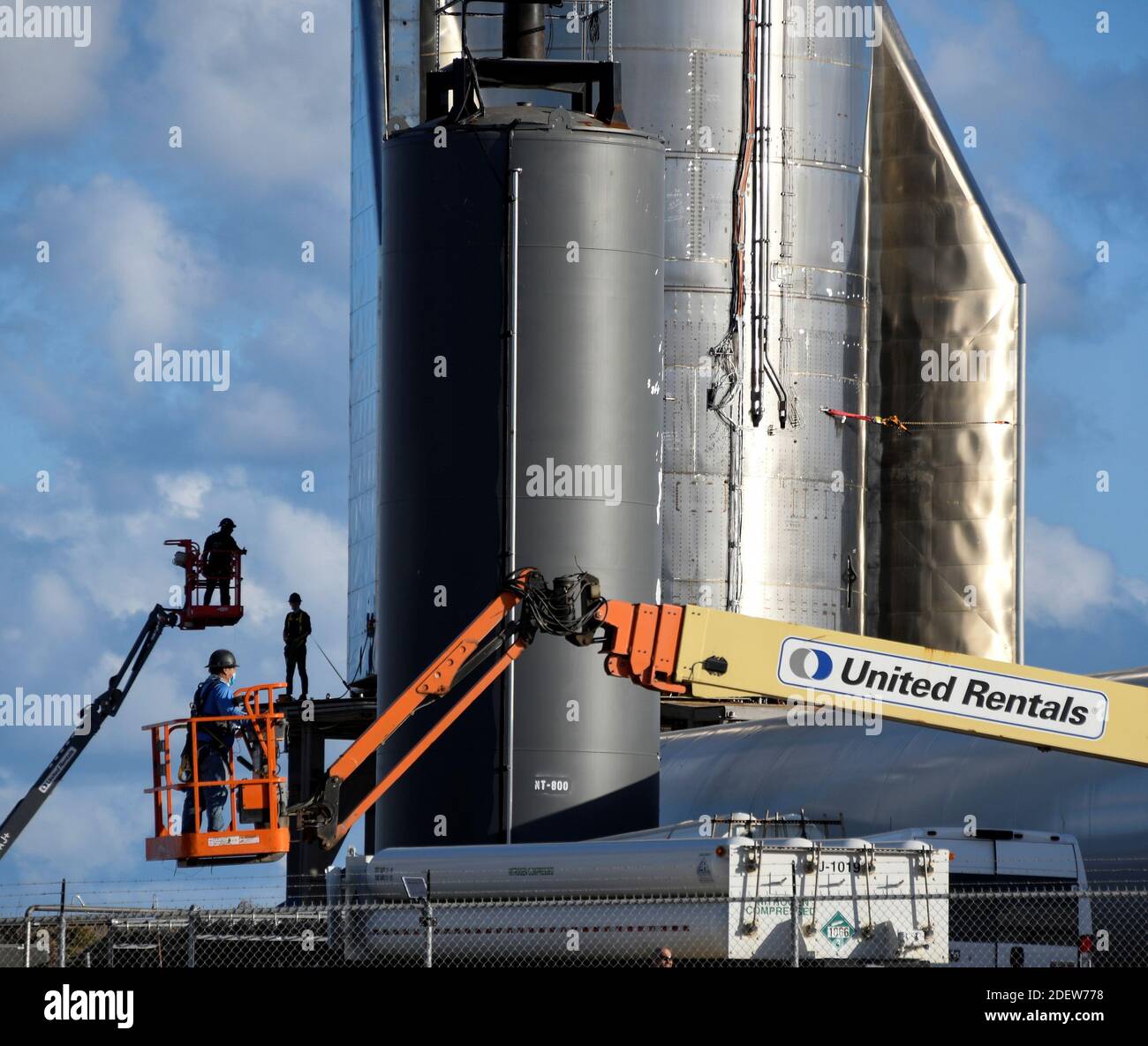 Spacex starship launch at boca chica hi-res stock photography and ...