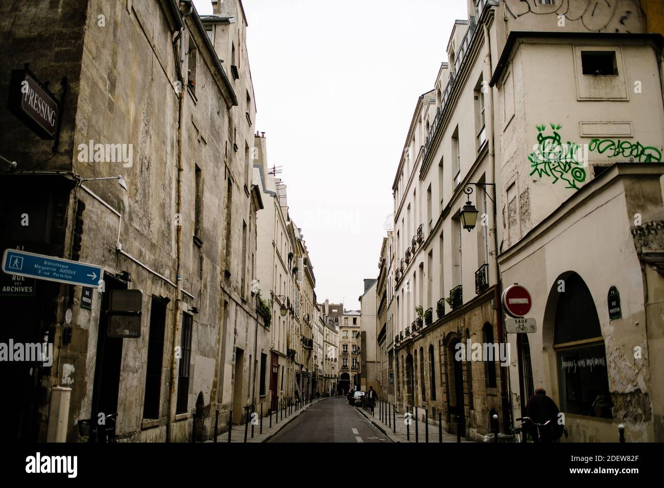 Street View of Buildings in Paris Stock Photo - Alamy