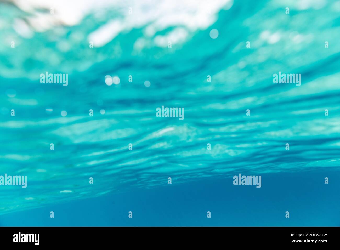 Ocean underneath surface hi-res stock photography and images - Alamy