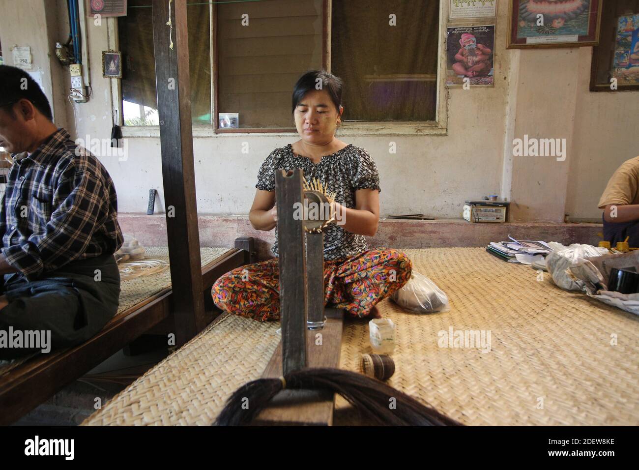 Myanmar pottery making hi-res stock photography and images - Alamy
