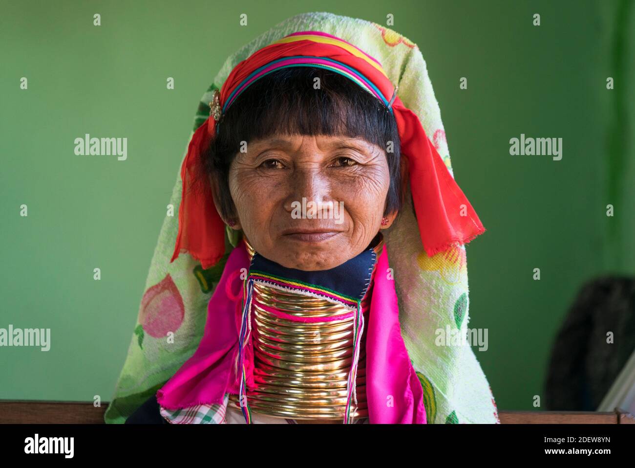 Senior Burmese woman from Kayan tribe (AKA Padaung, long-neck) looking ...