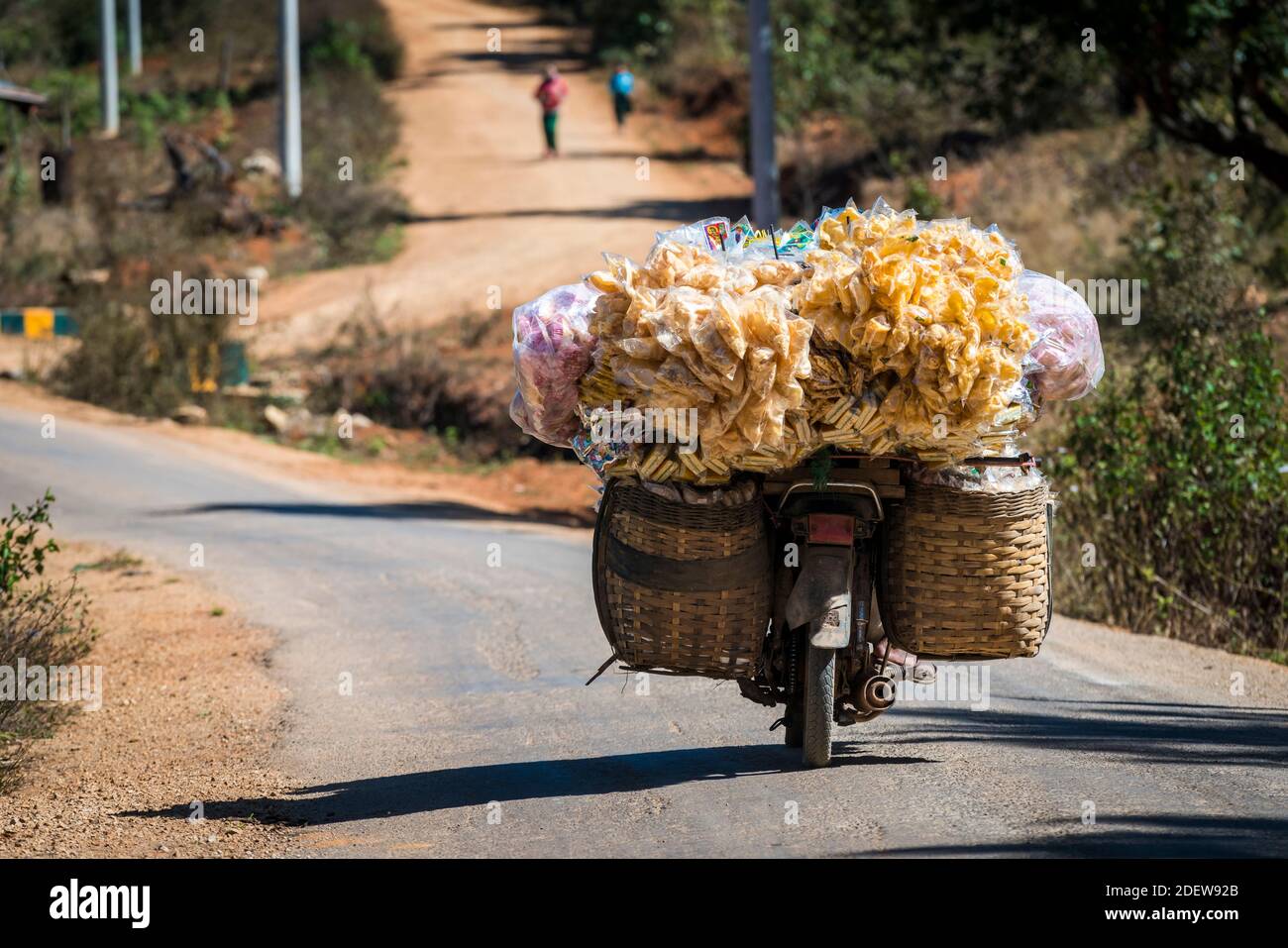 Overloaded motorcycle asia hi-res stock photography and images - Alamy