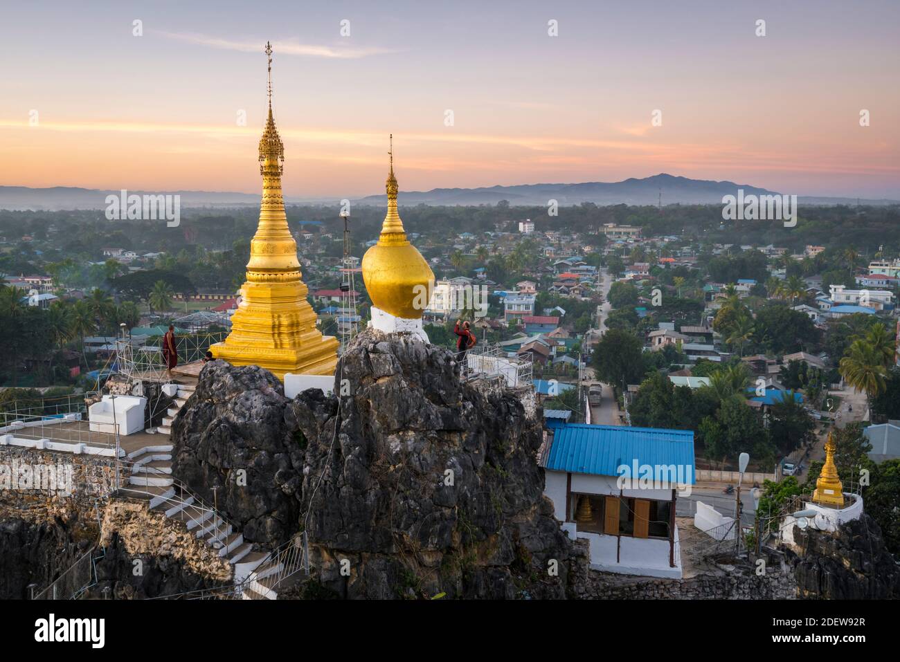 View of Loikaw taken from Taung Kwe Pagoda at sunset, Loikaw, Myanmar ...