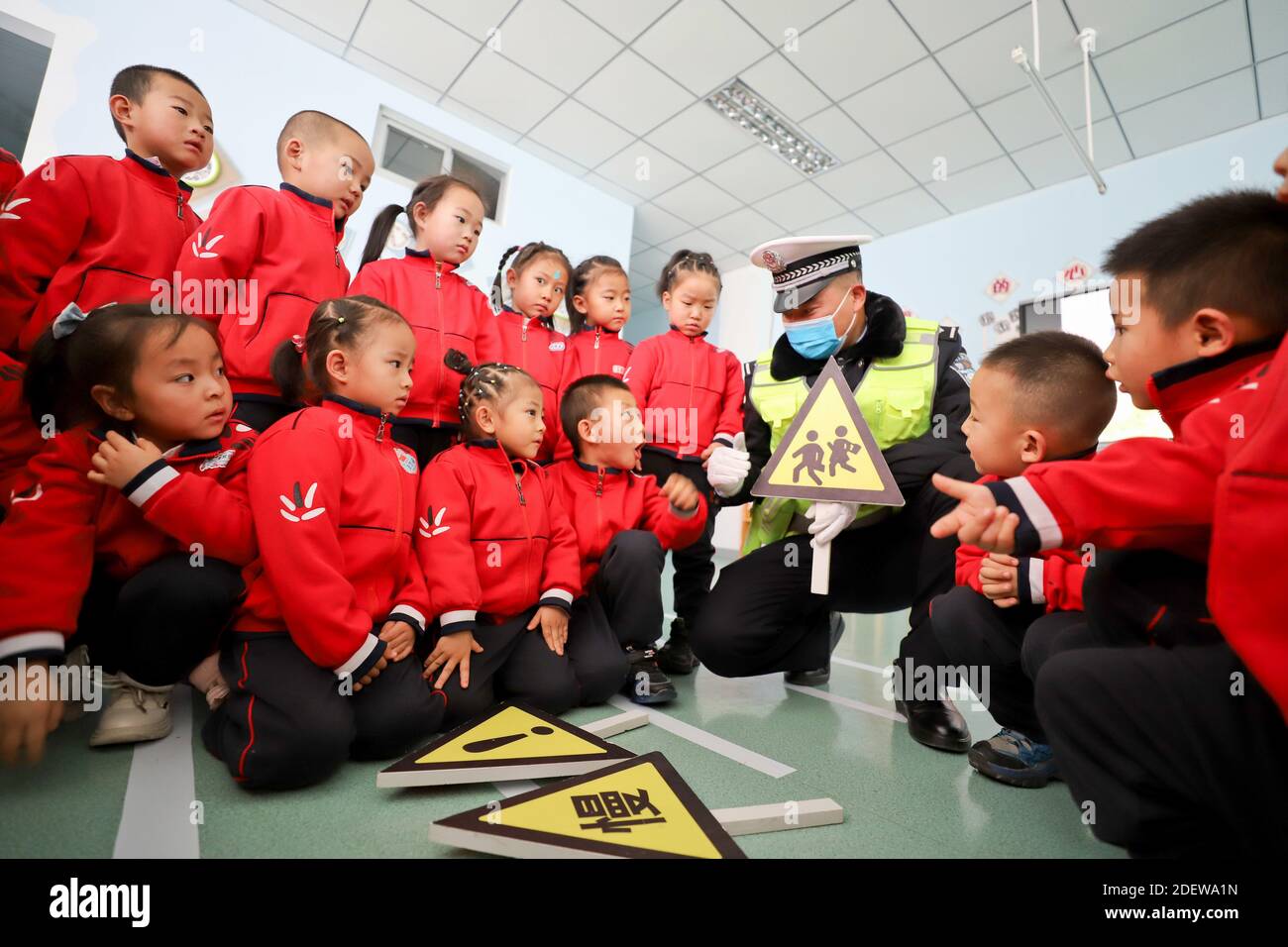 Linze, Linze, China. 2nd Dec, 2020. Gansu, CHINA-On November 30, 2020 ...