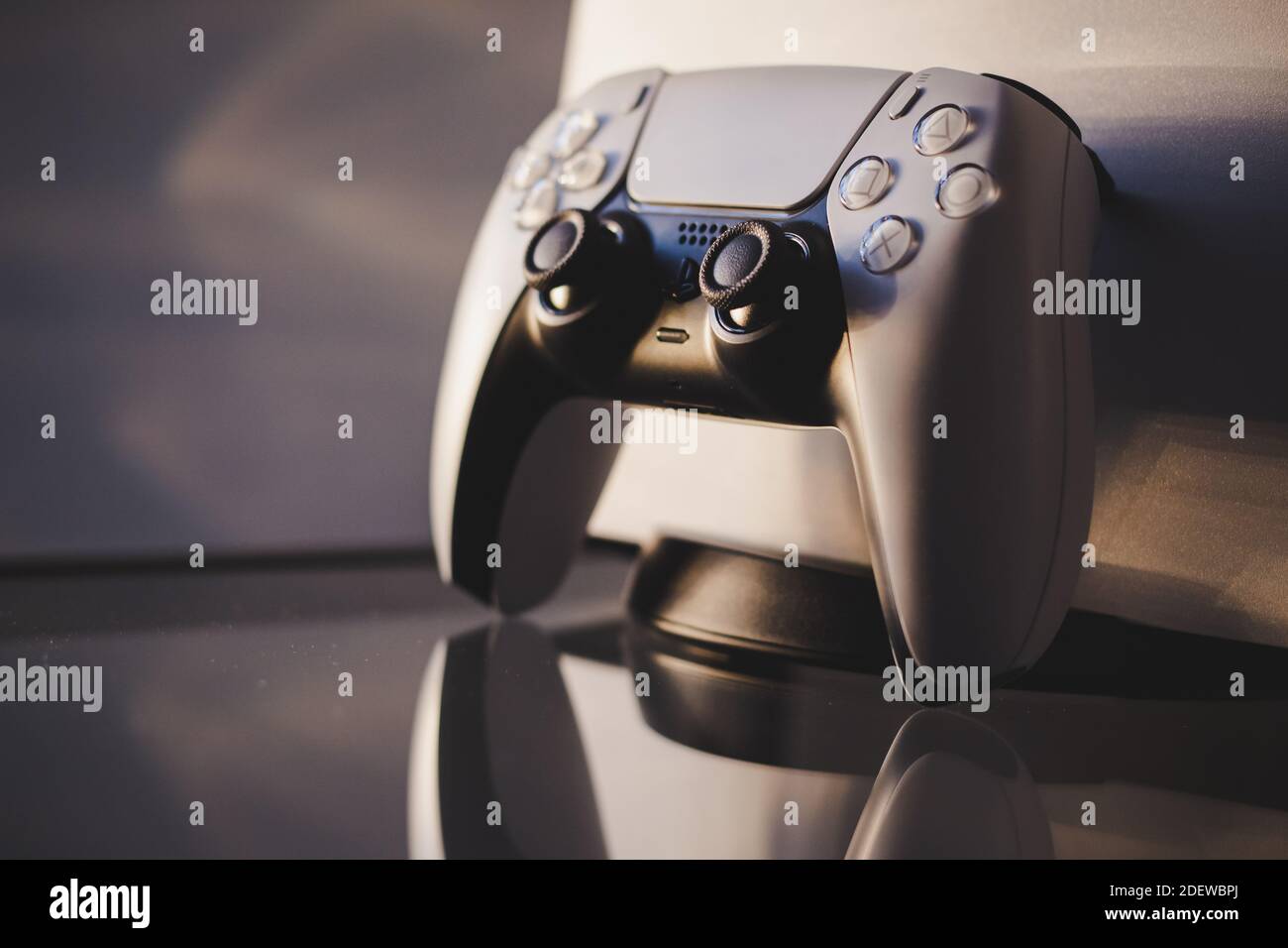 PlayStation 5 DualSense controller Stock Photo - Alamy