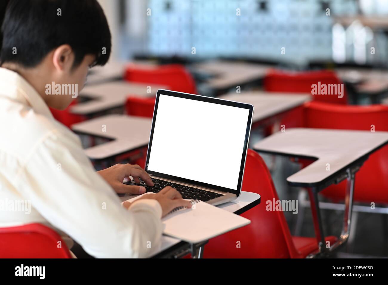 Laptop screen for exams hi-res stock photography and images - Alamy