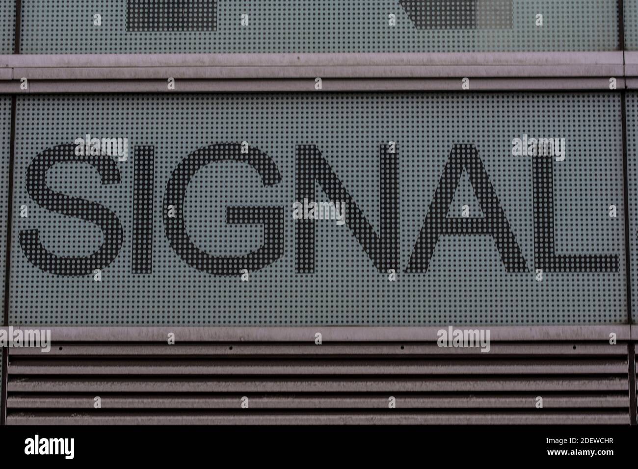 the word signal on a sign, black letters, white background Stock Photo ...