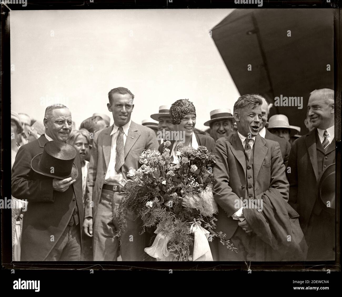 Wilmer stultz pilot right hi-res stock photography and images - Alamy