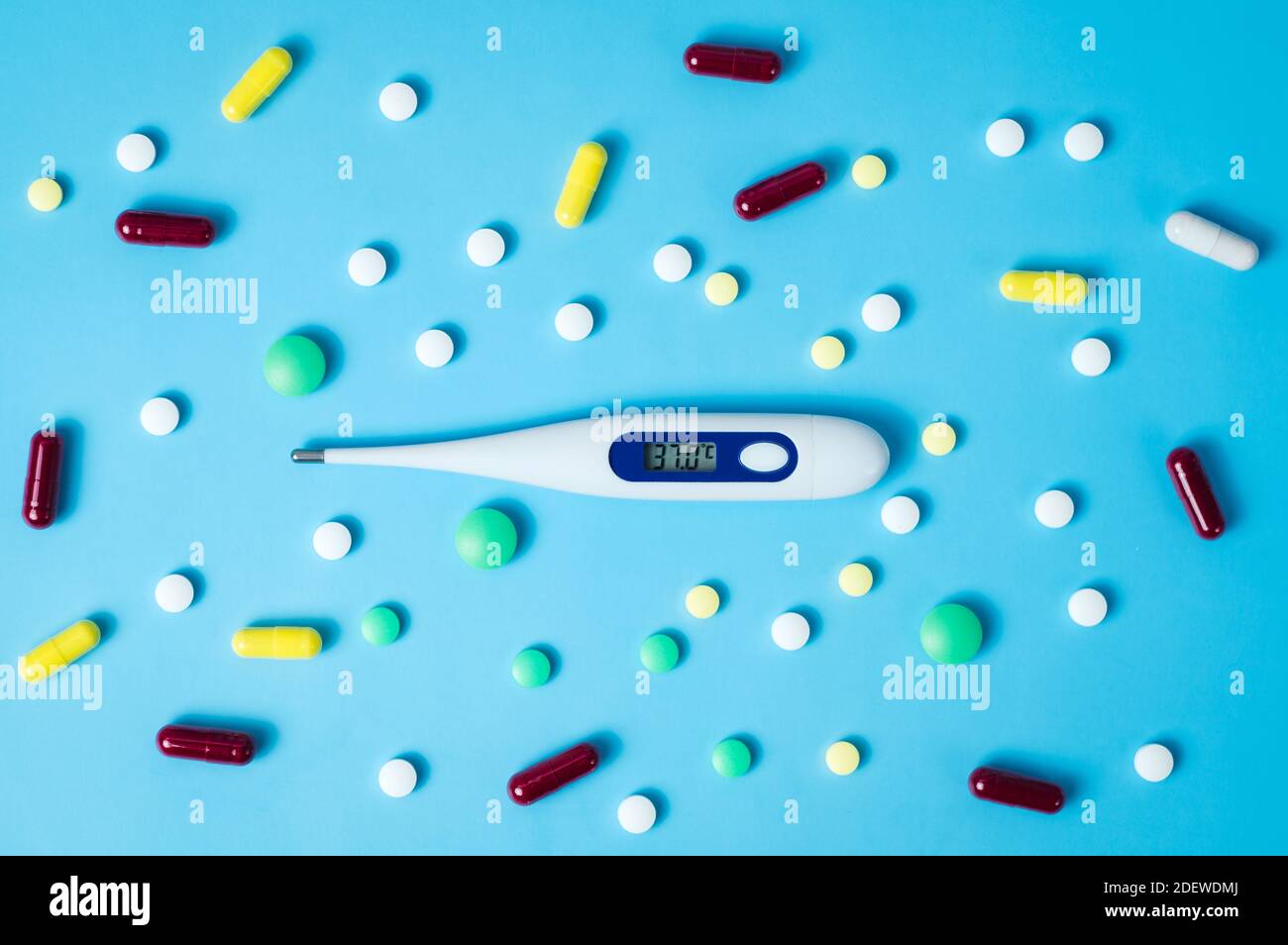 Close-up digital thermometer Stock Photo - Alamy