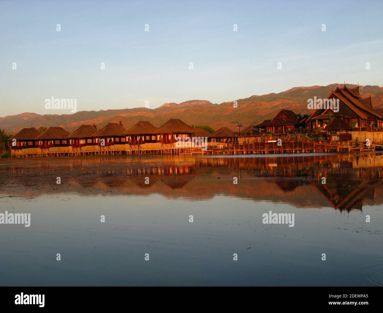 Sunset on inle lake resort hi-res stock photography and images - Alamy