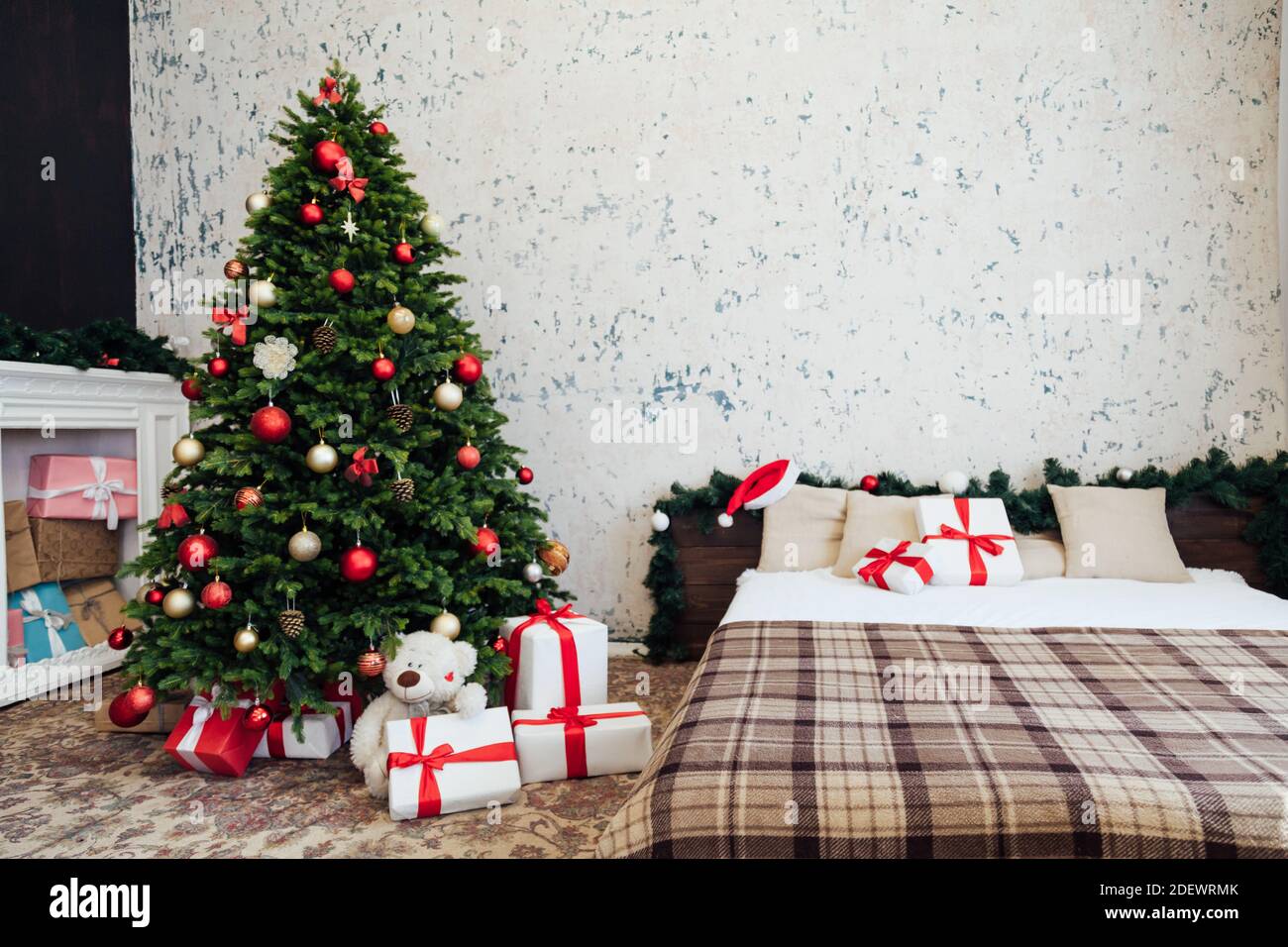 Christmas stocking bedroom hi-res stock photography and images - Alamy