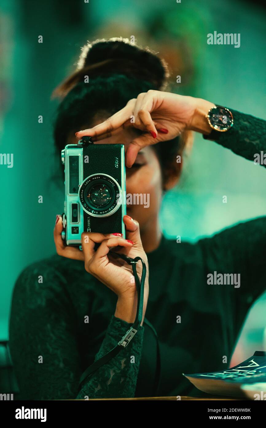 Smile pls hi-res stock photography and images - Alamy