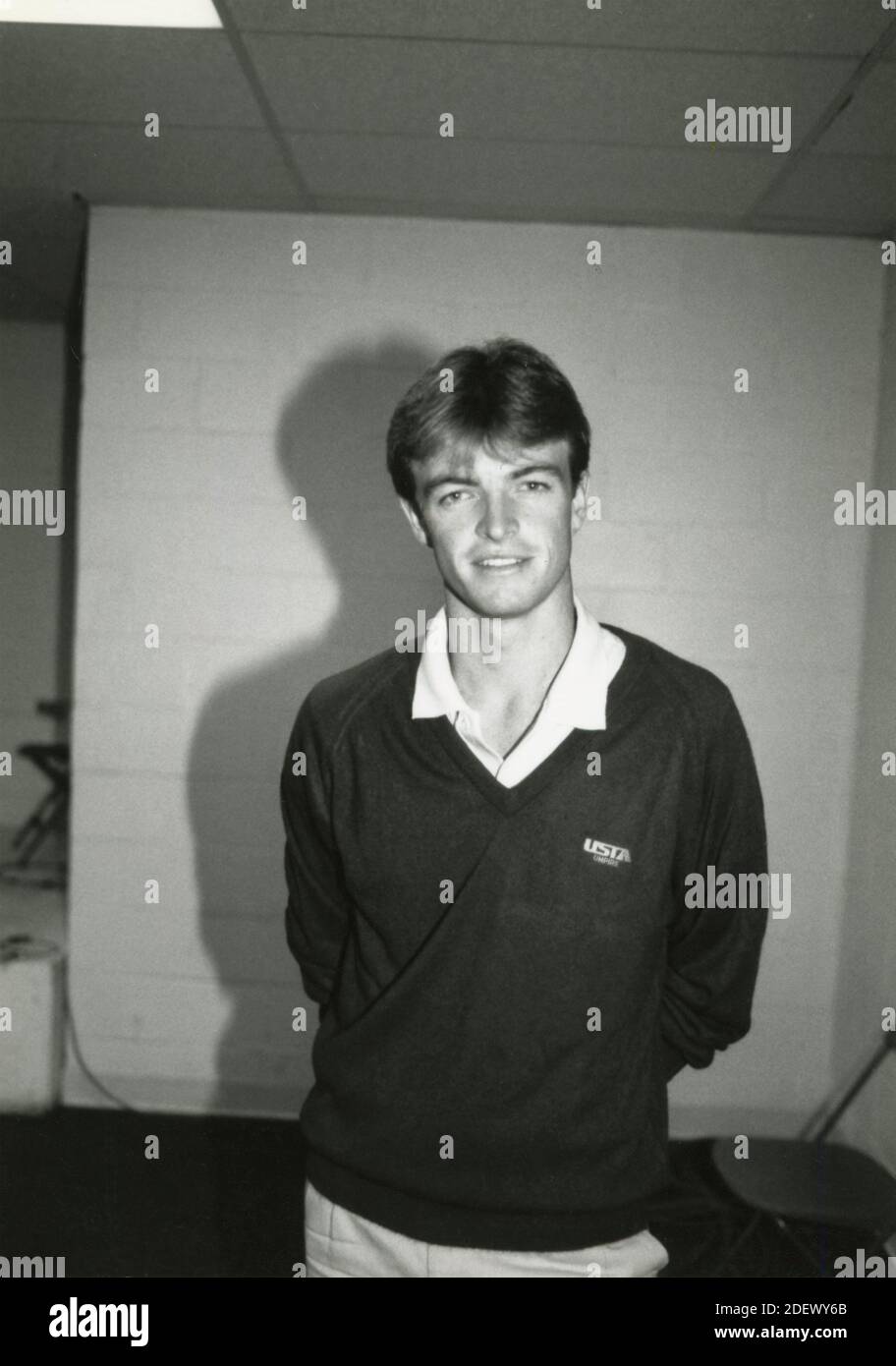 Australian tennis chair umpire Richard Ings, 1980s Stock Photo - Alamy