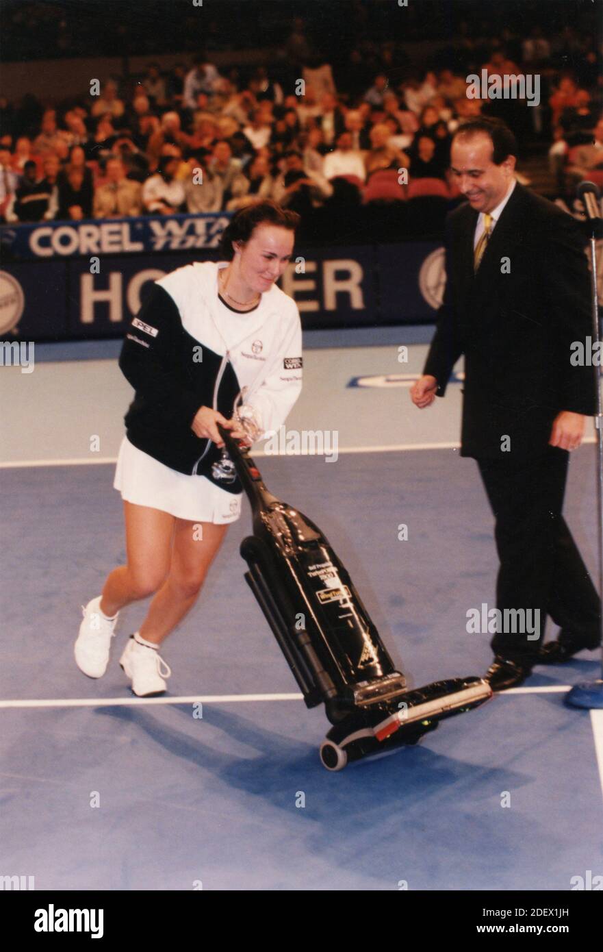 Swiss tennis player Martina Hingis, 1998 Stock Photo - Alamy