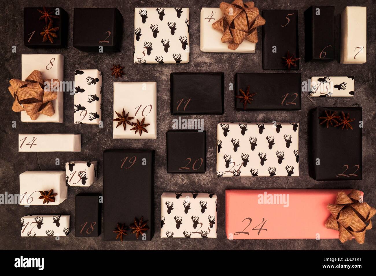 Countdown calendar hi-res stock photography and images - Alamy