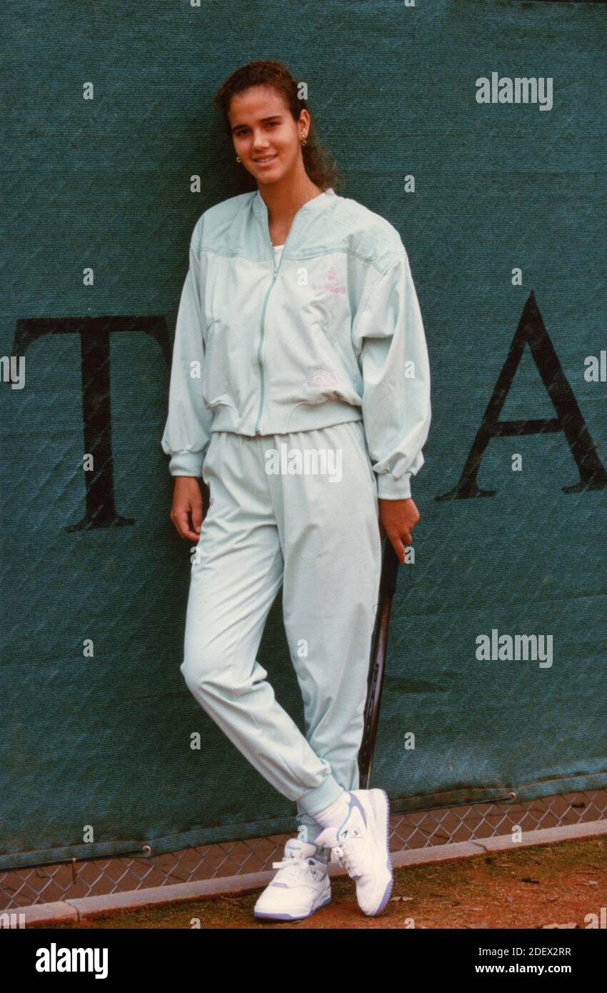 American tennis player Mary Joe Fernandez, 1990s Stock Photo - Alamy