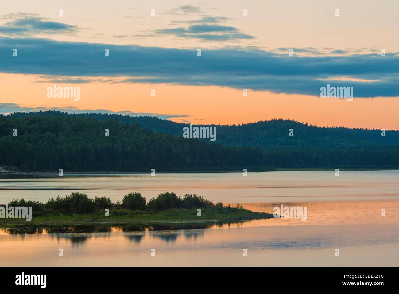 Inland lake provincial park hi-res stock photography and images - Alamy