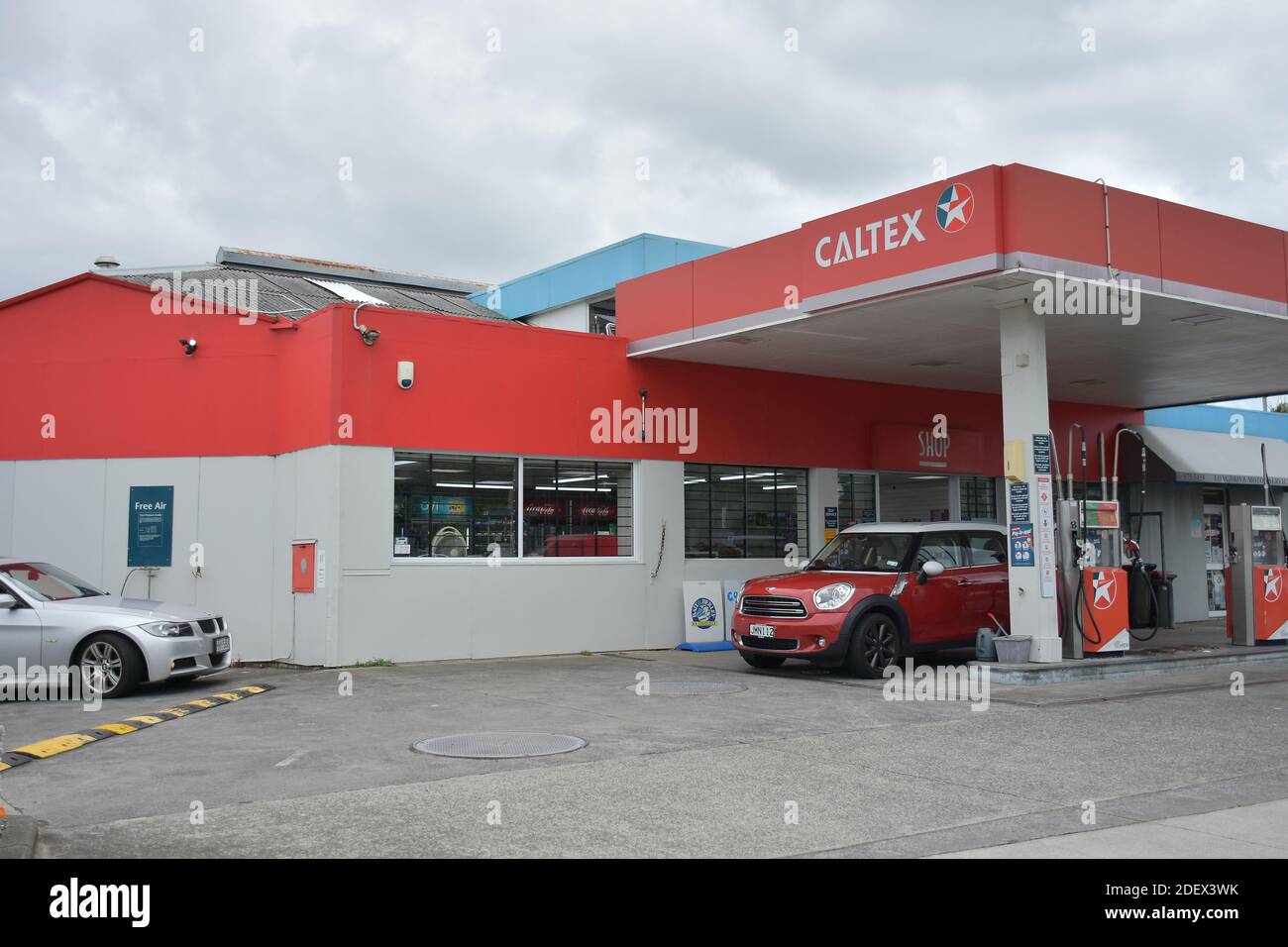 Petrol pump caltex petrol station hi-res stock photography and images ...
