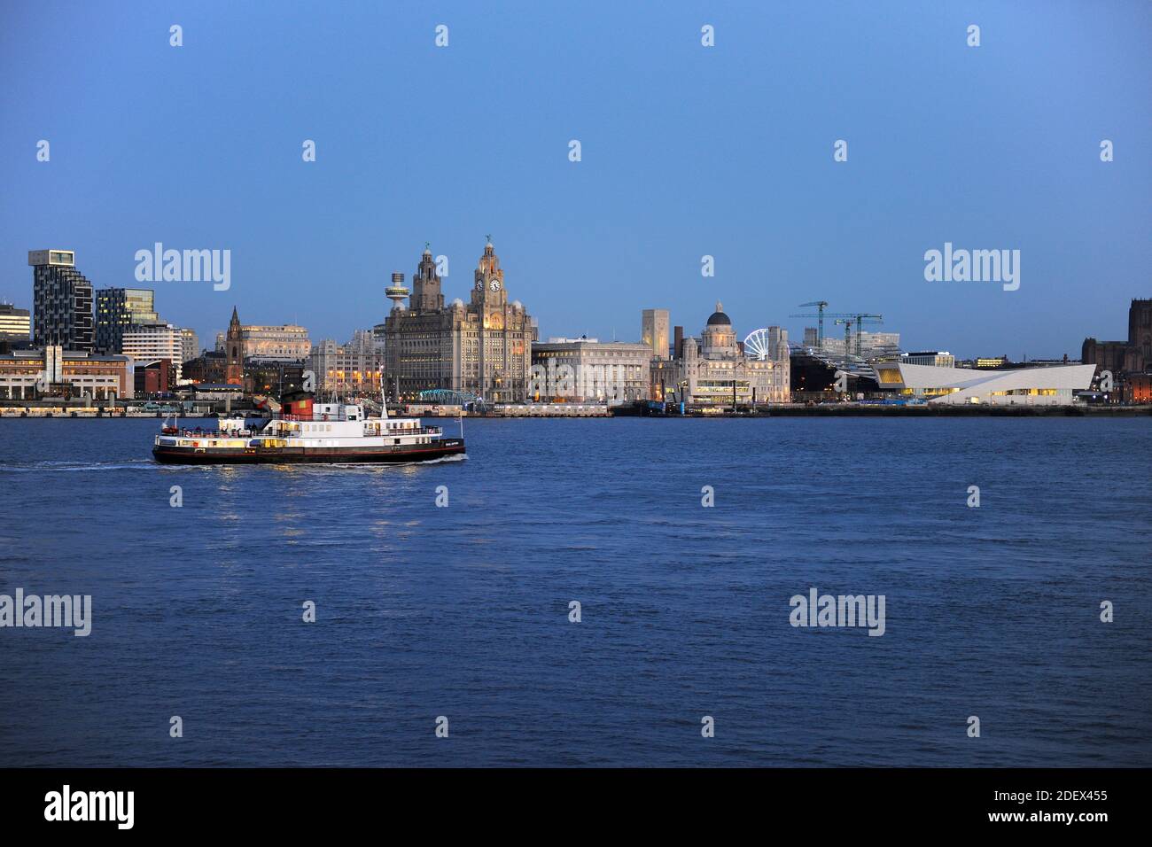 Liverpool Waterfront Day & Night Stock Photo - Alamy