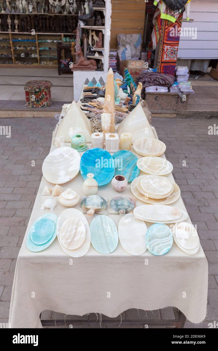 Souvenirs aswan egypt hi-res stock photography and images - Alamy